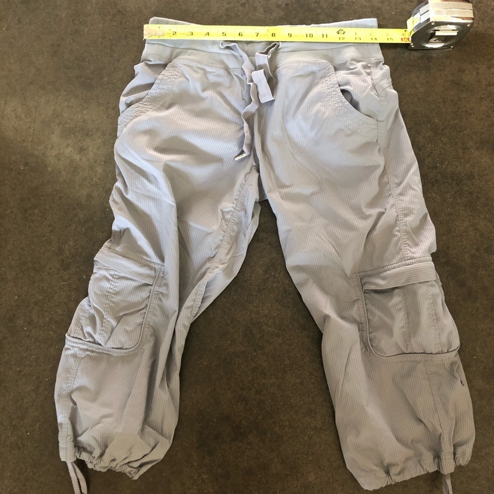 Lululemon Drawstring Capri Pants - Gem